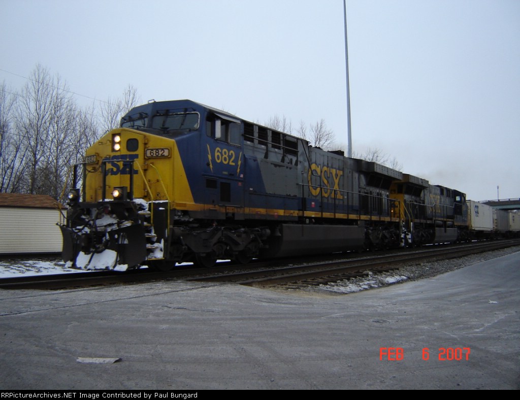 CSX 682 AC60CW Heading East Feb 06, 2007